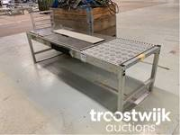 Veiling Bedrijfsbeëindiging dozensluitmachines, rolkarren en ...