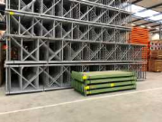 Veiling Terminal trekker, palletstellingen, schroefcompressor, intern ...